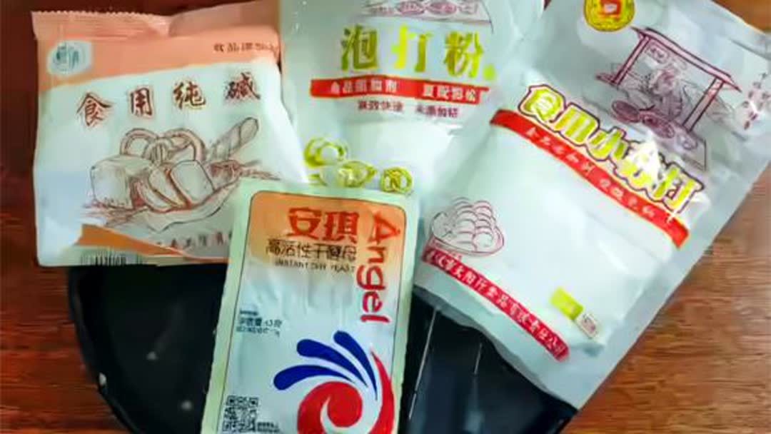 食用碱、小苏打、泡打粉、酵母的区别用途,很多人用错了,涨知识