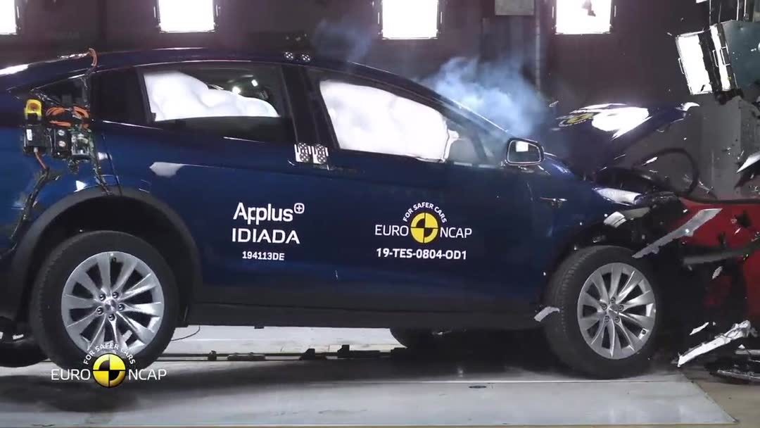 特斯拉Model X碰撞测试---号称2020年最安全的SUV