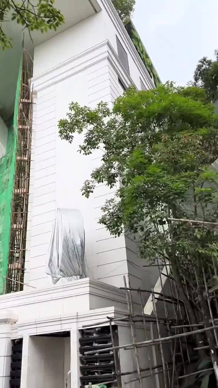 香港千亿富豪李兆基的山顶超级豪宅!他的隔壁就是马云的豪宅白加道.