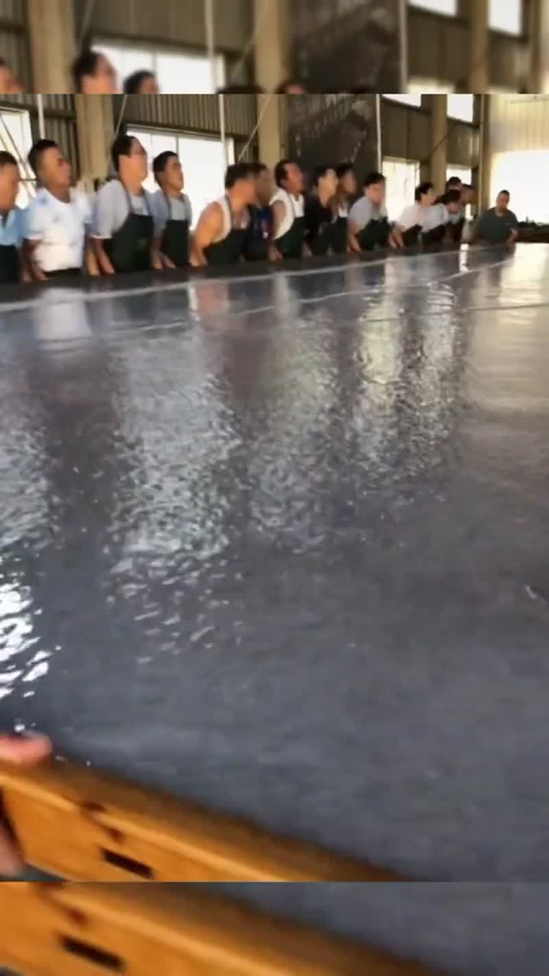 大尺寸宣纸制作,中国传统文化瑰宝。#宣纸