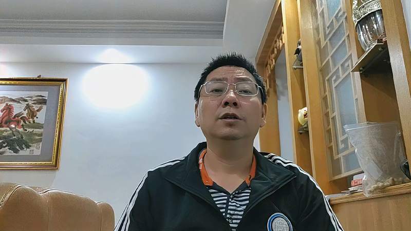 两男青年在大排档大打出手:打架双方都需要付出惨痛的代价