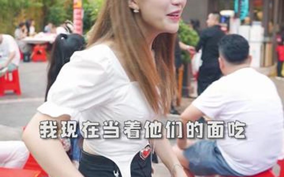 在网红店门口点外卖,外卖和排队谁更快吃到?