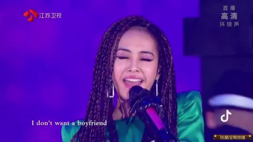 2019江苏卫视跨年演唱会 蔡依林女王气场slay全场 脏辫帅哭粉丝