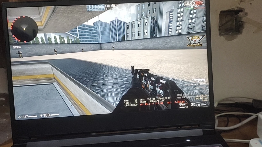 大佬们,救救我吧,不知道一进csgo里,fps就好低,这到底是什么情况。
