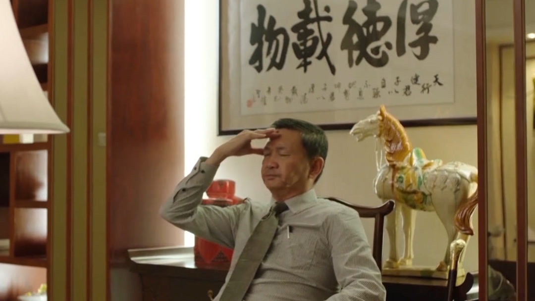 欧蒙集团被陷害,秦彦父亲及时补救,更是对馨蔚起了杀心