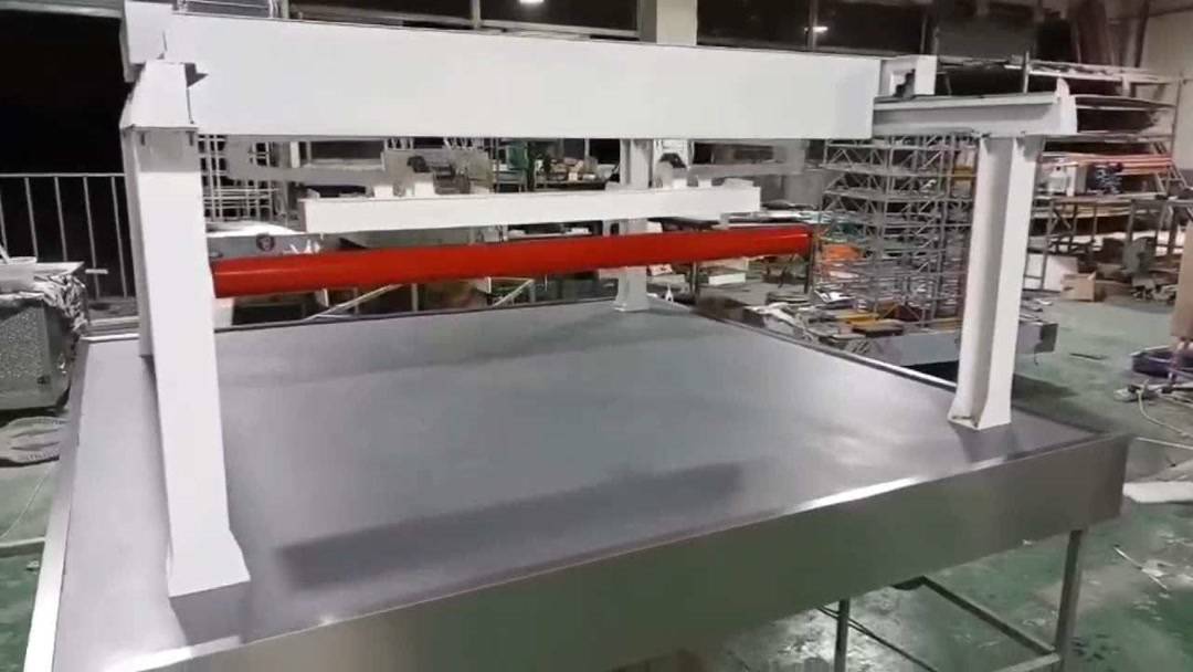 双梁式龙门吊起重机全金属动态演示模型