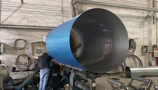 不锈钢螺旋风管制作过程