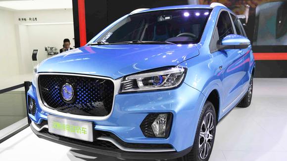 众泰亲兄弟汉腾打造纯电动SUV,性能如何一看便知