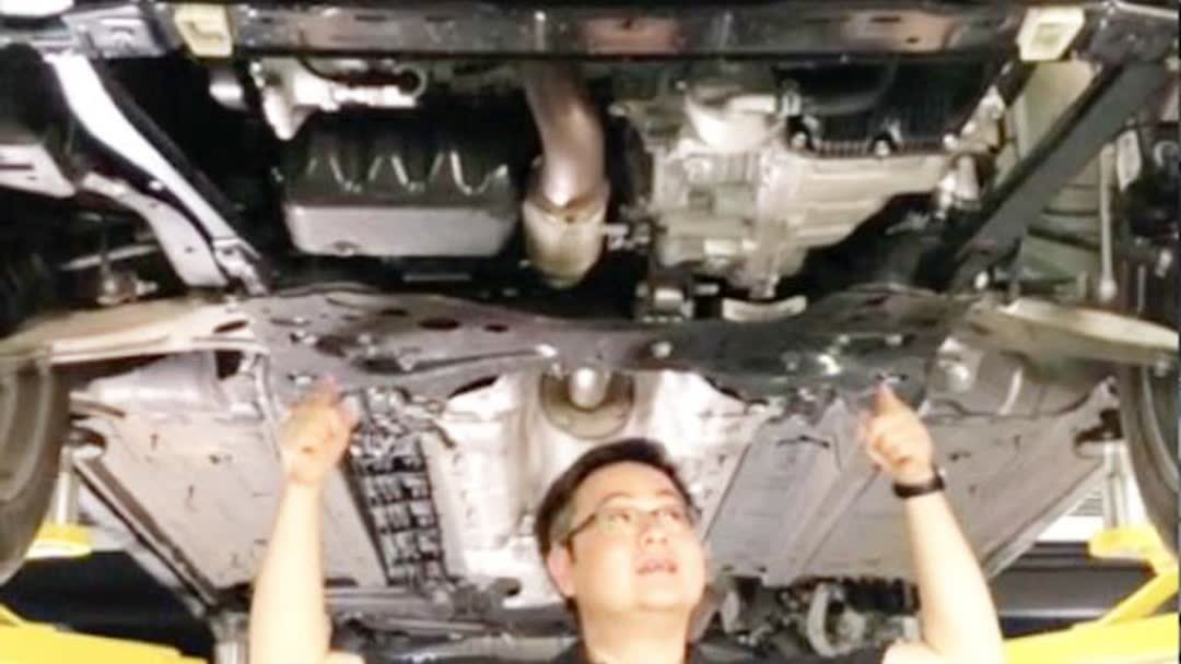 拆解DS7副车架 到底是U型的好还是全框型车架好?