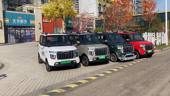 低速电动四轮车,油电两用超续航,最新出的猛禽三号来了