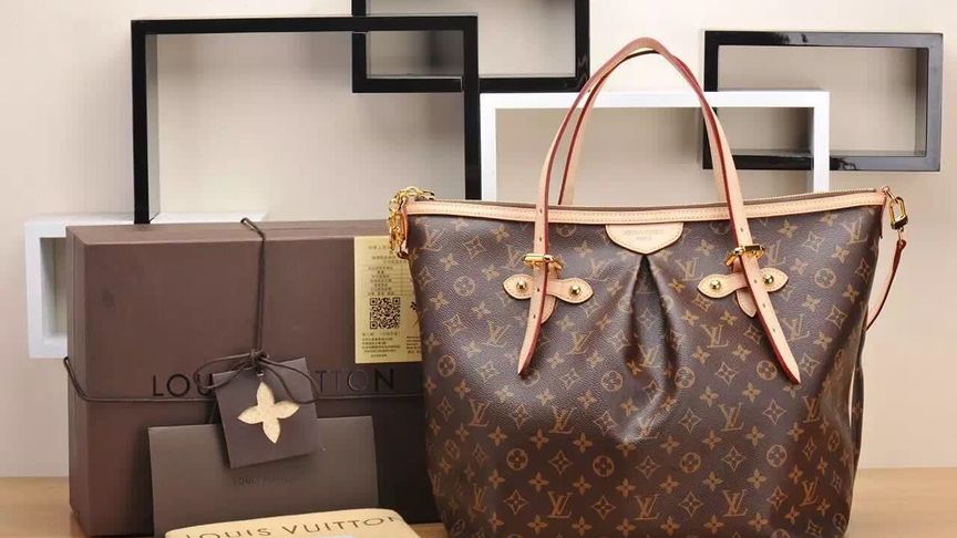 万元LV包掉色,工作人员:中国水土和空气质量的锅