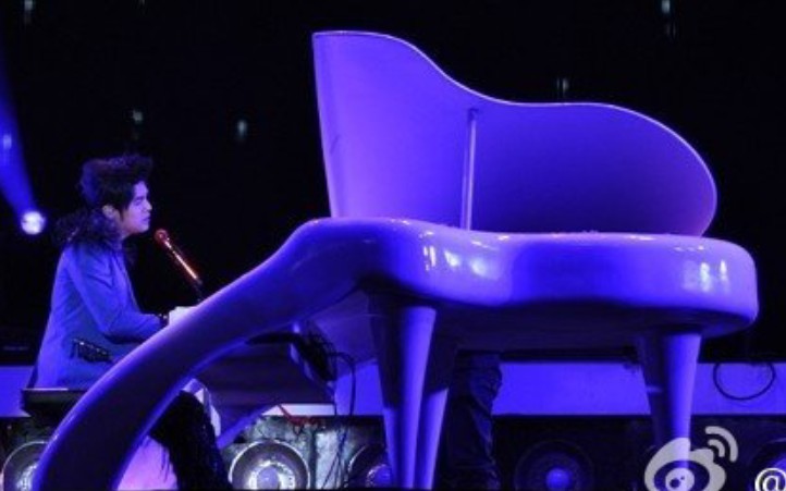 一曲稻香嗨翻全场 周杰伦2010.7.24超时代新加坡演唱会