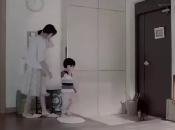韩国环保宣传广告——银行卡