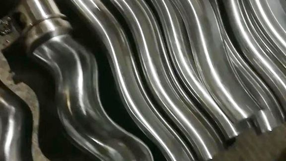 加工单螺杆泵转子,明明可以靠旋风铣吃饭,你却偏偏要上宏程序