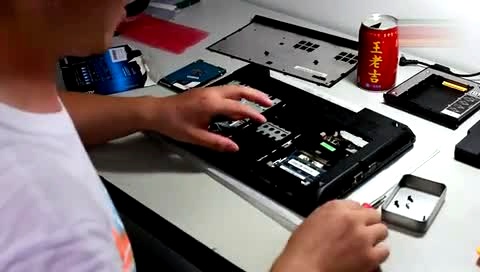联想G480拆机加装SSD固态硬盘(新手教学视频)下