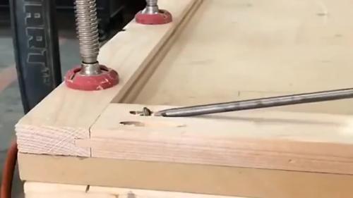 老师傅修复桌椅手艺独特,一般人真看不出来!