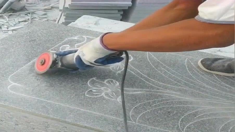 小伙用角磨机一顿操作后,完成的那一刻,真是高手在民间!