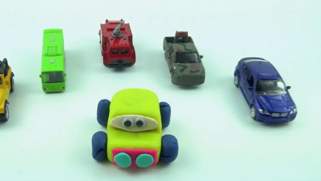 手工制作汽车,彩泥里找到玩具,婴幼儿宝宝早教益智卡通游戏视频