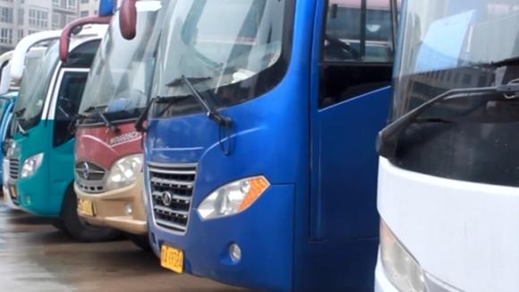 客车未按规定安全例检,遭遇临时管制,带来了极大的安全隐患!