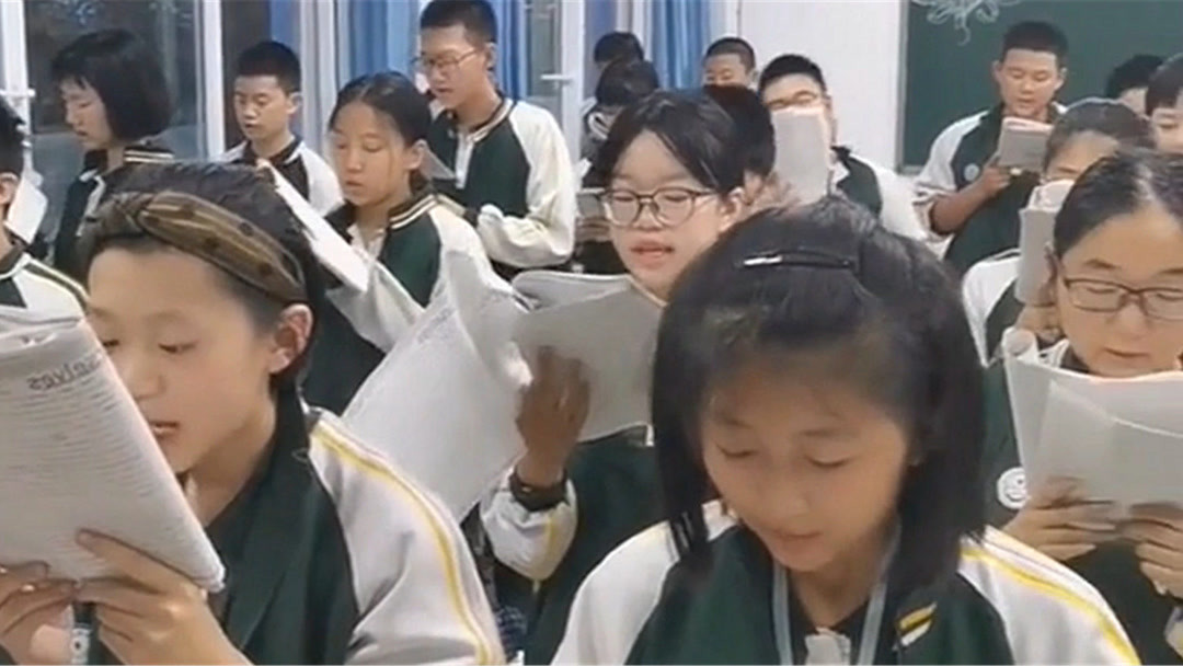 见识一下衡水中学的晨读,眼前这一幕,网友-知道差距在哪了!
