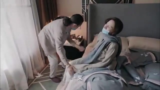 电视剧在一起 在一起 患难见真情!虽然婆媳俩 奚美娟