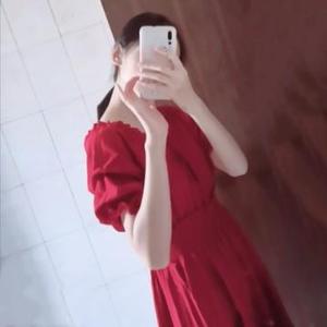 喜欢月亮的小花 