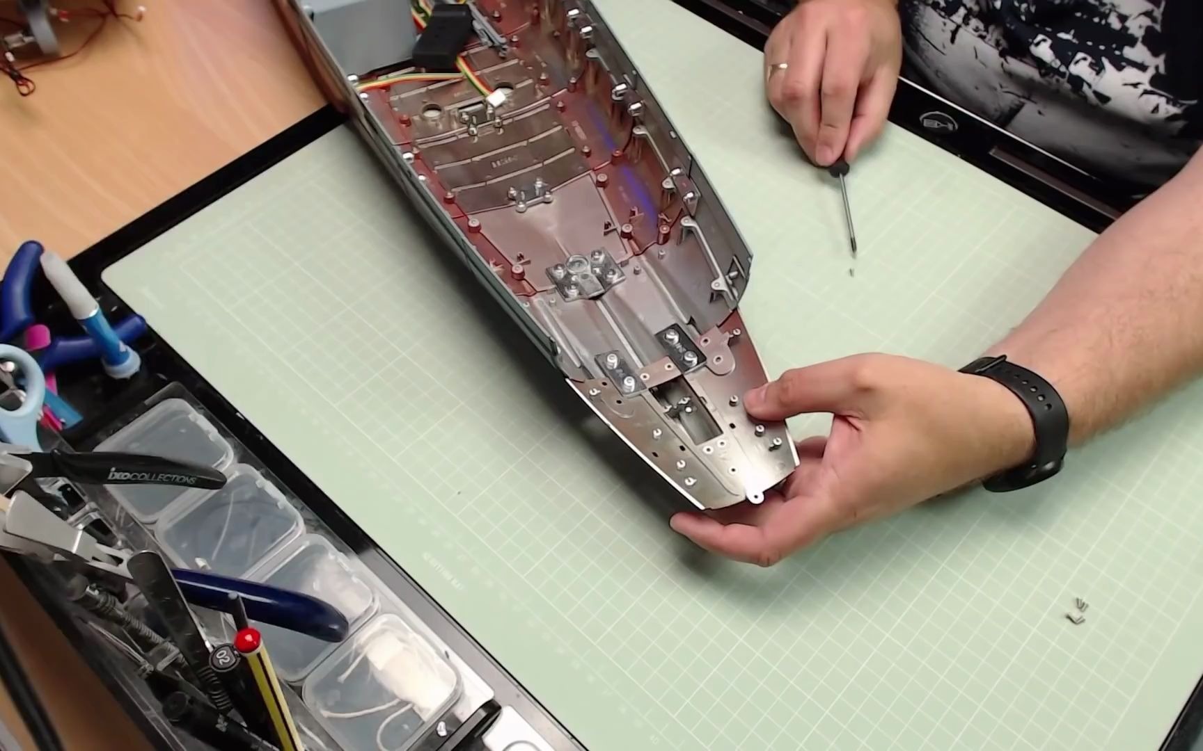 俾斯麦建造计划:115-118 船尾组件 & 三号炮塔电机