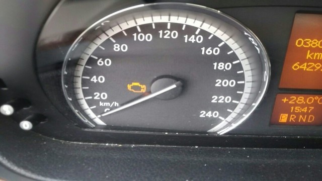 10款朗逸发动机故障灯有时...