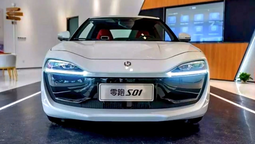 续航400km小型纯电动车型推荐(零跑S01)