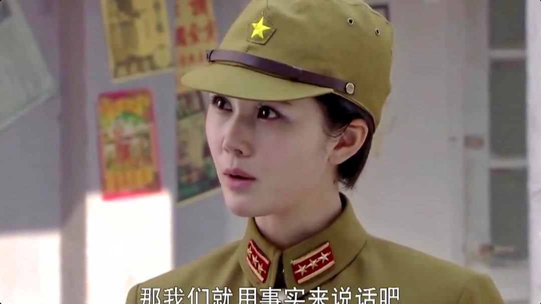 双方仅凭一个眼神就传达了信息,真有默契啊