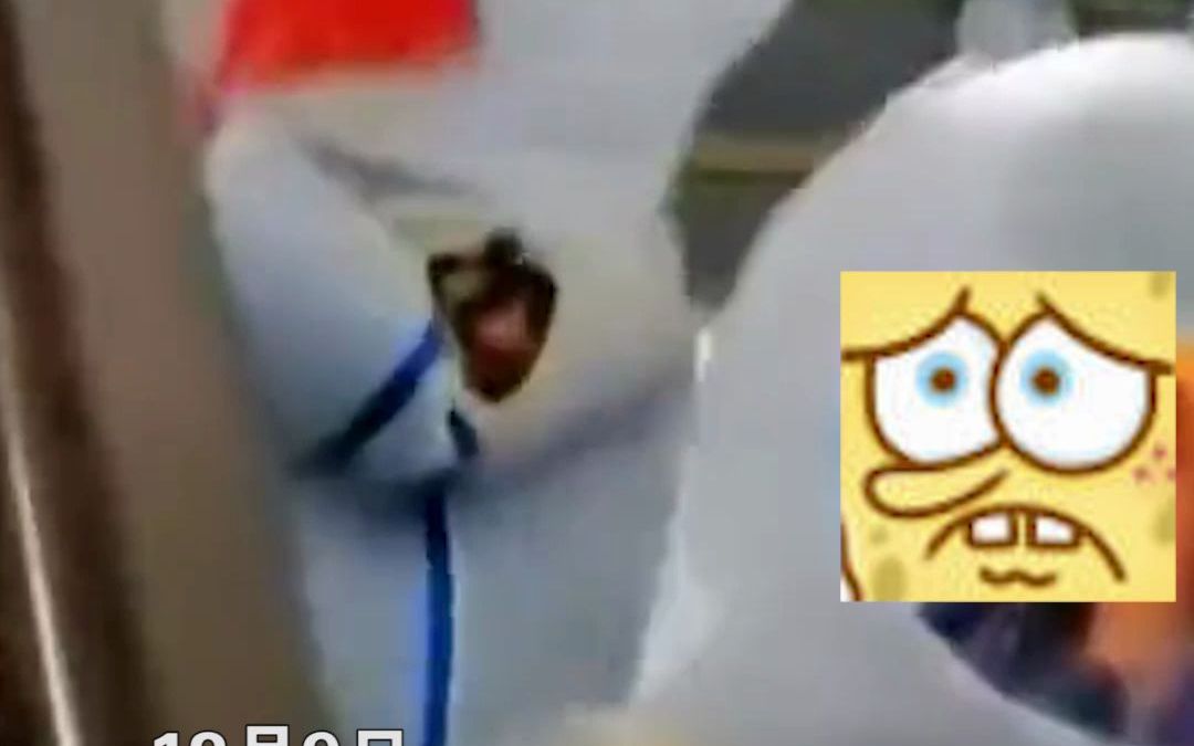 萌娃参加幼儿园运动会,穿太空服排队入场,网友:好想抱走几个