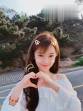 好漂亮的小姐姐学猫叫手势舞