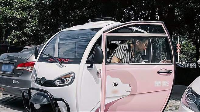金彭新款电动三轮车来了,有公告,能上牌,可上路,续航100公里