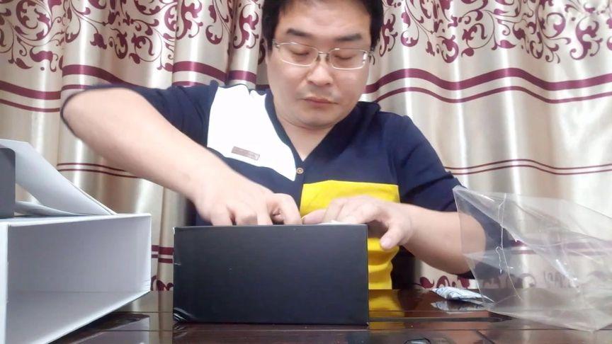 399入手了手机云台,折腾了半天才知道怎么打开,拍视频就方便了