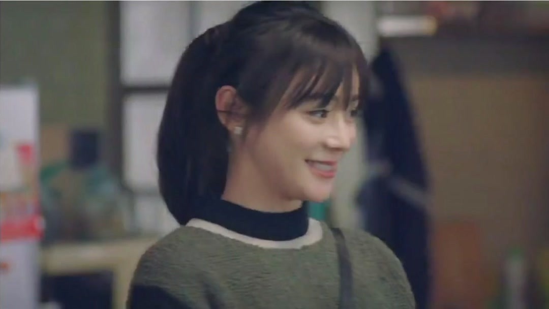 我爱男保姆:袁姗姗带礼物找屌丝,请他们直接下馆子,屌丝命太好