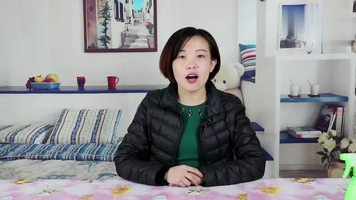 过年擦玻璃有妙招,先喷一喷它,擦玻璃不仅干净还不留水渍!