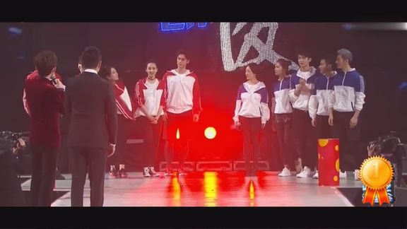 杨钰莹严重拖累了团队,黄晓明自称不要欺负老骨头