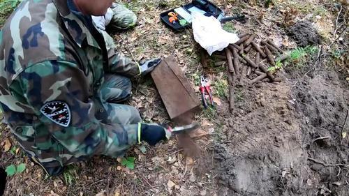 二战时期的子弹壳,卖废品可惜了,做成工艺品是个不错选择