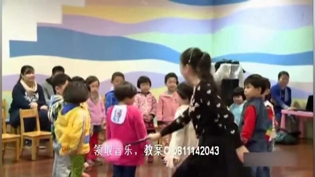 最新幼儿园律动音乐公开课小班韵律《捶捶乐》