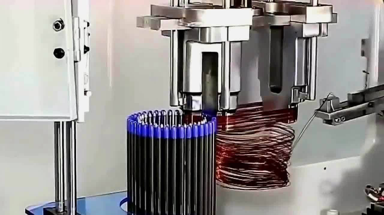 这组电机线圈绕线机太犀利了,感觉什么样的铁芯都可以绕