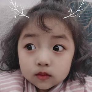依依麻麻吖 