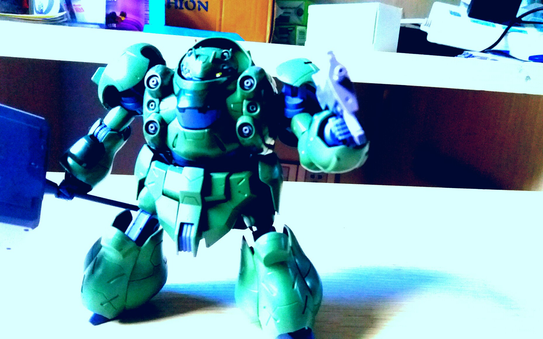 小动画,四个场景。高达模型。