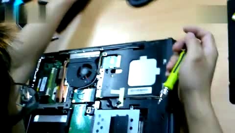 华硕笔记本更换风扇视频