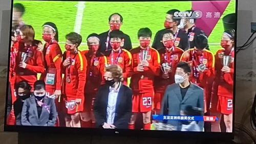 中国女足勇夺亚洲杯冠军,在0比2落后的情况下反败为胜