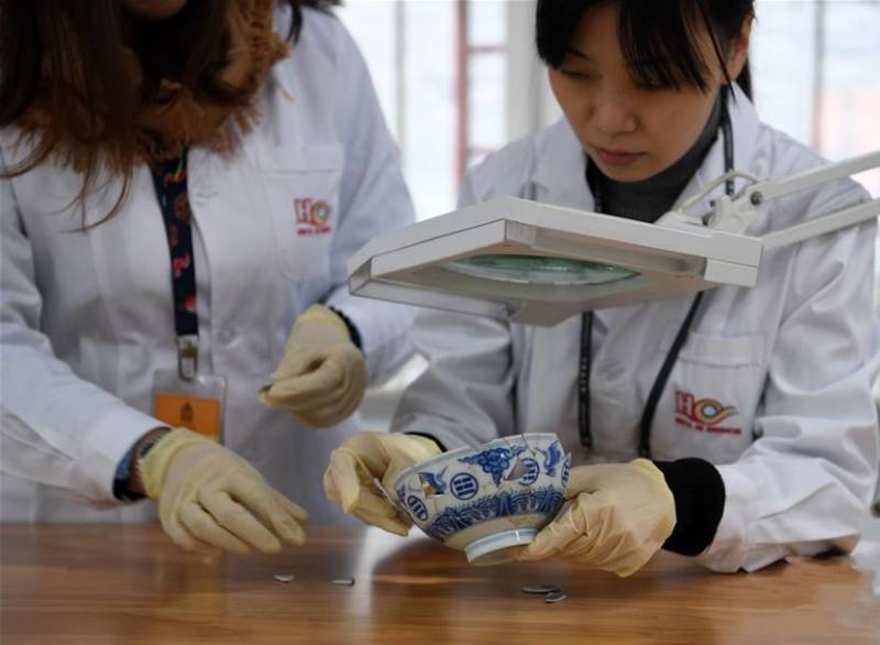 故宫文物医院6月向观众开放,预约可现场观看男神修表