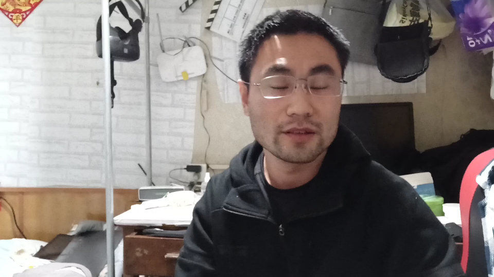 ...被微信给彻底惹怒了,我自己的手机登陆不上我自己的微信。微信清除...