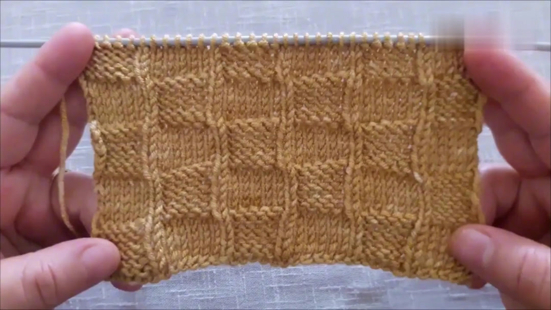 简单美观的一块块田字格,毛衣花样织法教程,适合针织男士毛衣