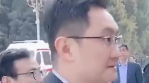 马化腾创业初期服务器费都交不起,如今成为家喻户晓的富豪,真厉害