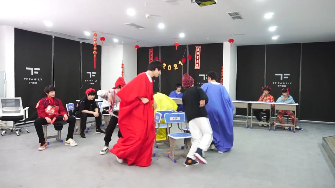 【TF家族】《一起开始的旅程》 《SDFJ集团年终聚会》开始啦!