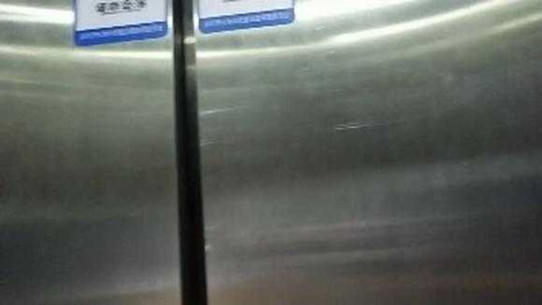 一开电梯门,仿佛又来到菜市场?